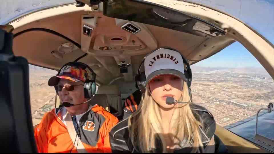 Flying my plane to surprise my parents