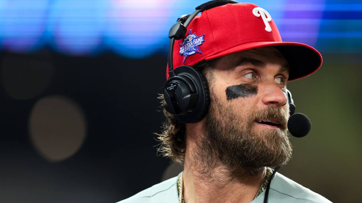 Bryce Harper sends message amid unfortunate Phillies news