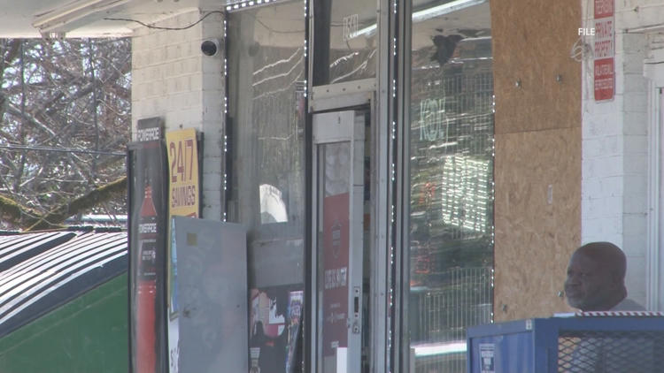 'It's a concern' | Warner Robins extends moratorium on liquor stores ...