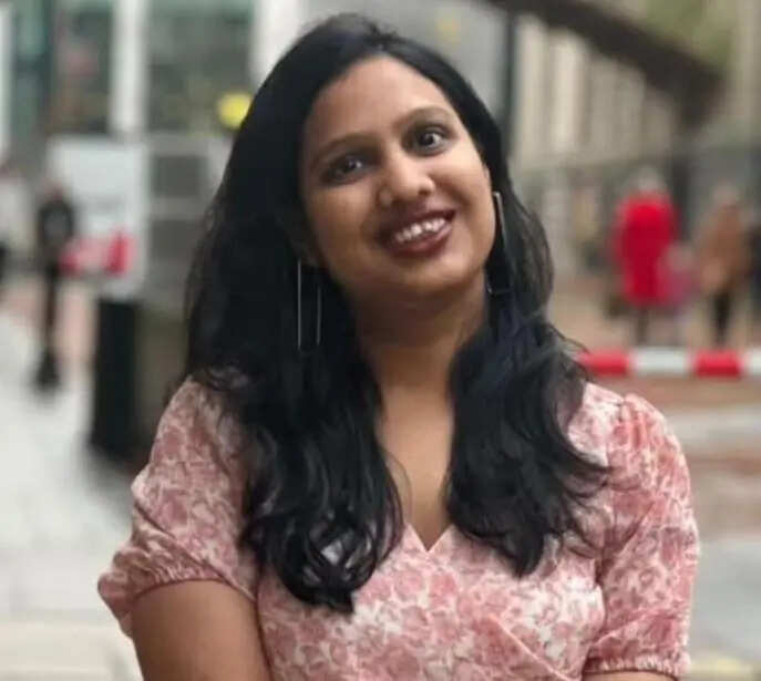 Day after texting brother about new job, Kolkata girl dies in UK hit ...