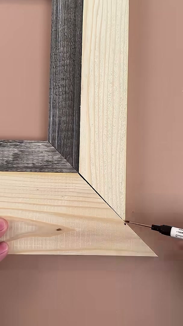 Wood frame corner fitting hack #diywood #frame #fitting #trick