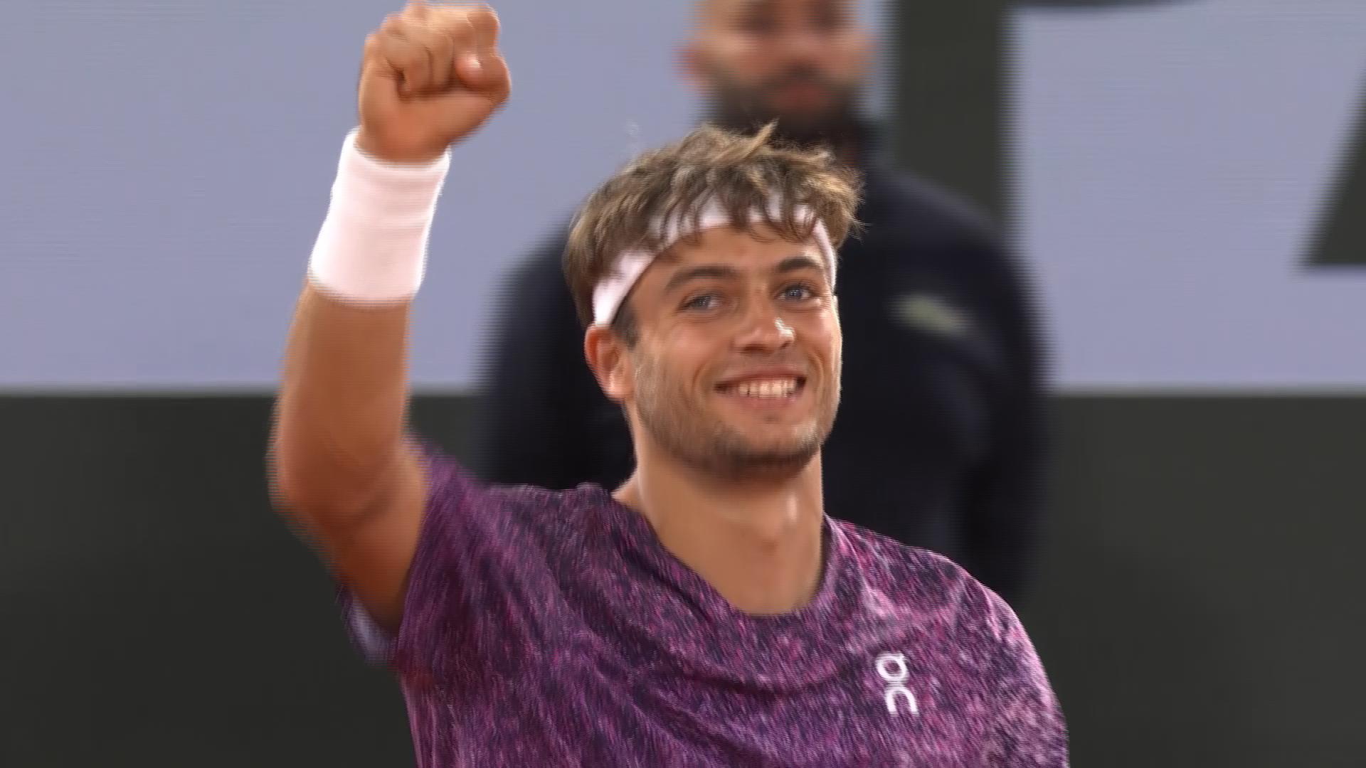 Cobolli sets up all-Italian French Open semi after epic Auger-Aliassime ...
