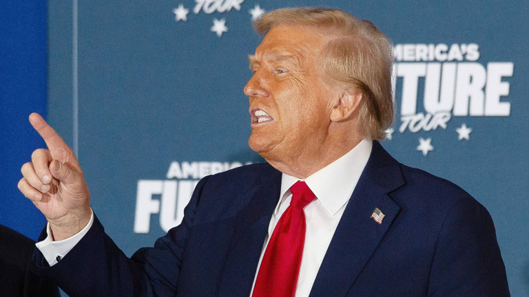 Political guru sounds the alarm on Donald Trump’s physical: 'Something ...