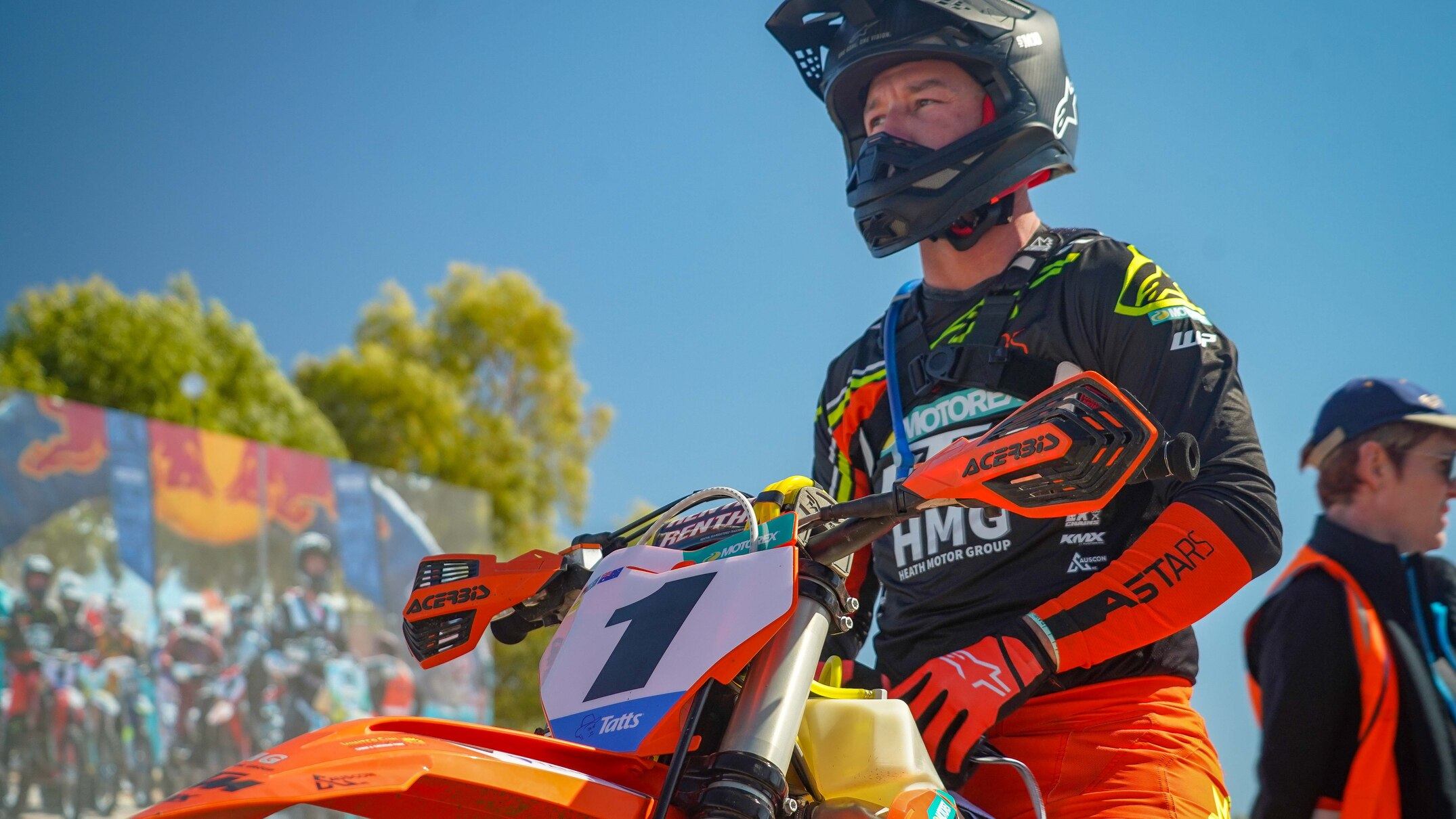 More than 800 competitors set to take on Finke Desert Race in 50th ...