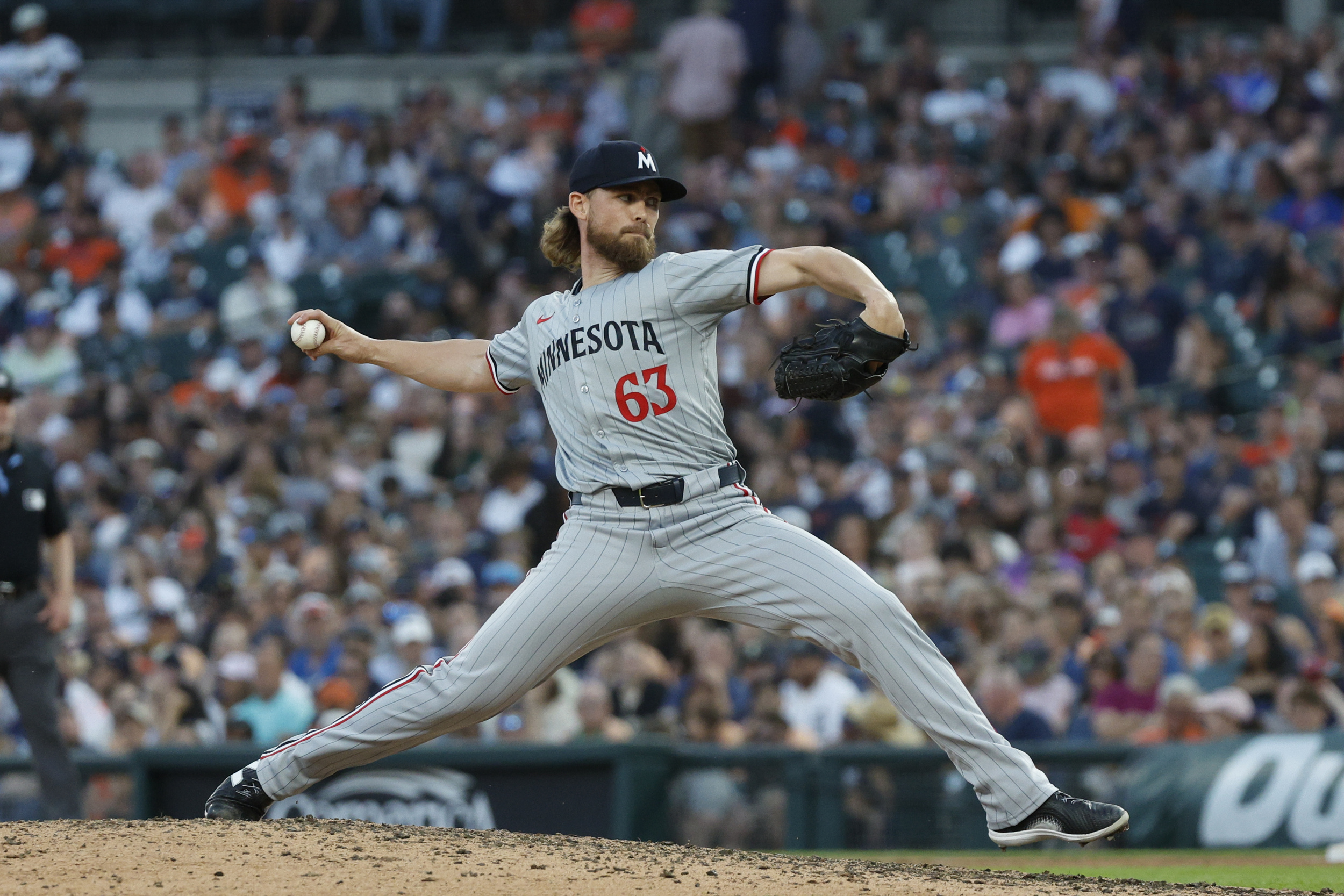 Reds release Josh Staumont