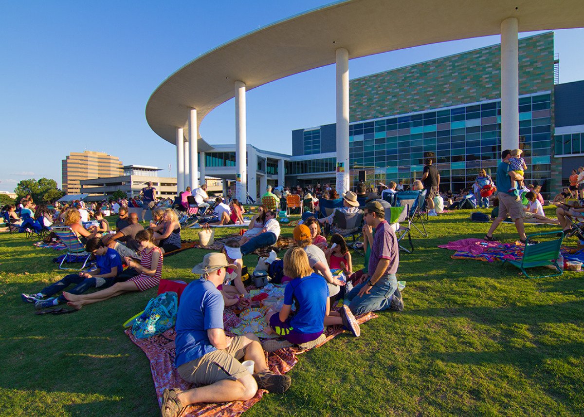 The unofficial twin cities of America: 14 US metros that have way more ...