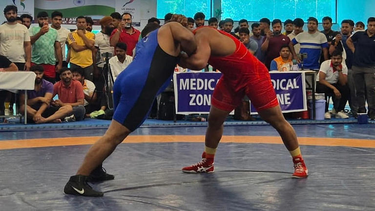 Asian Games trials: Wrestling referee turns son's coach during bout ...