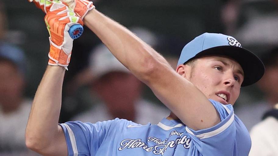 'I kind of froze': Grady Emerson reacts to surprise Gatorade National ...