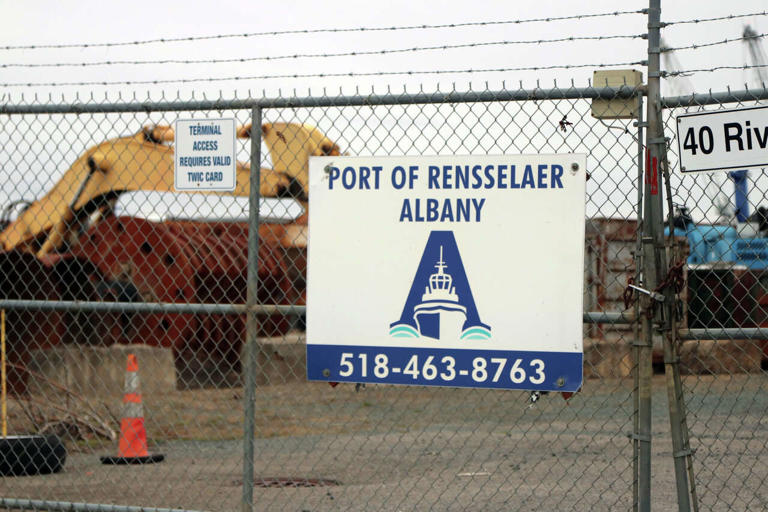 Police investigating body found near Port of Rensselaer