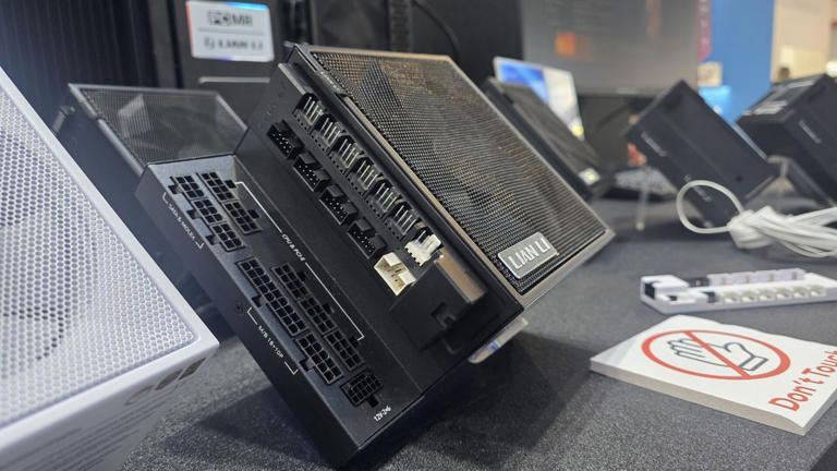 Lian Li's Edge Platinum V2 PSUs have an LED dust indicator, magnetic ...