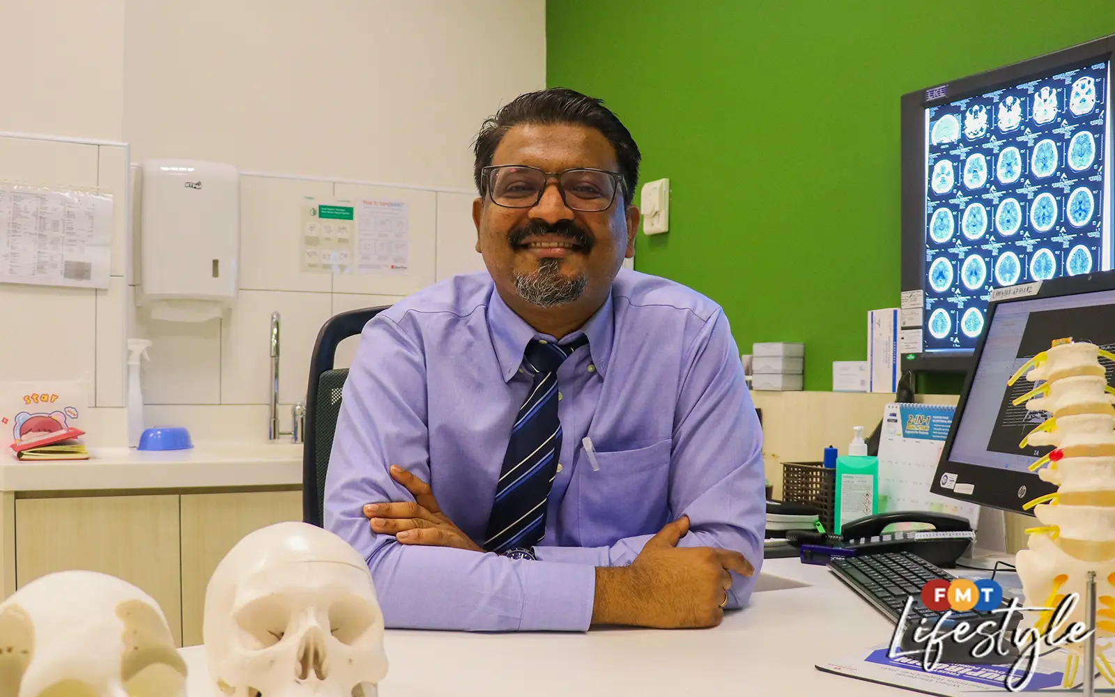 From studying under a streetlight to neurosurgeon