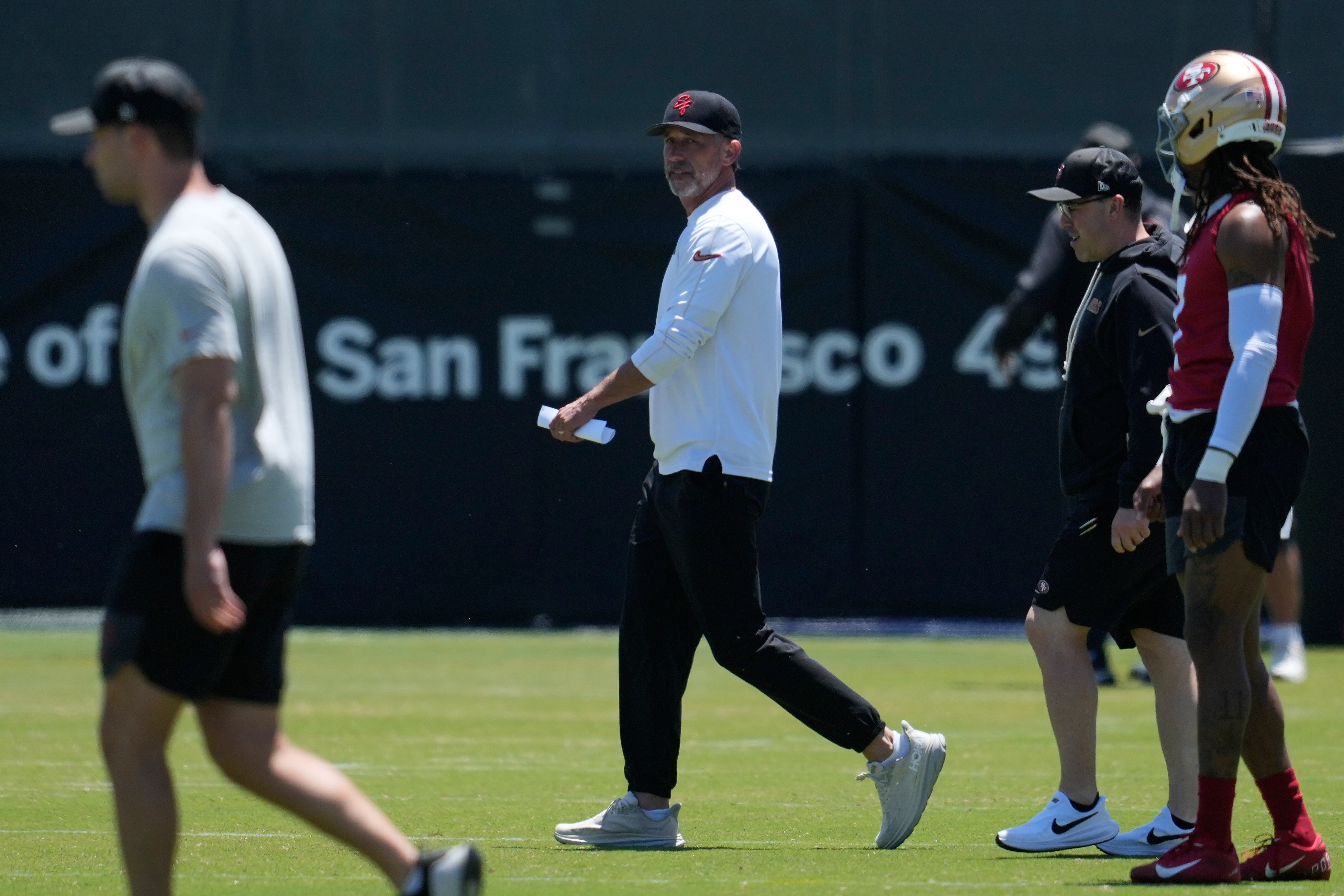 Kyle Shanahan reportedly cancels 49ers' mandatory minicamp as reward ...