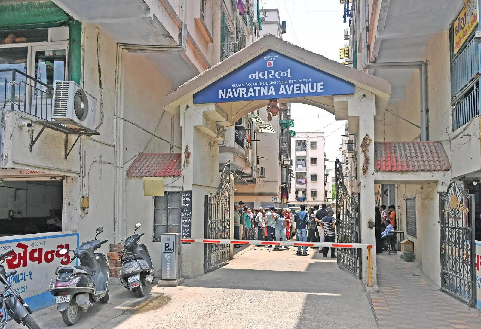 Sewage in drinking water: Over 1,000 residents fall ill in Ghatlodia