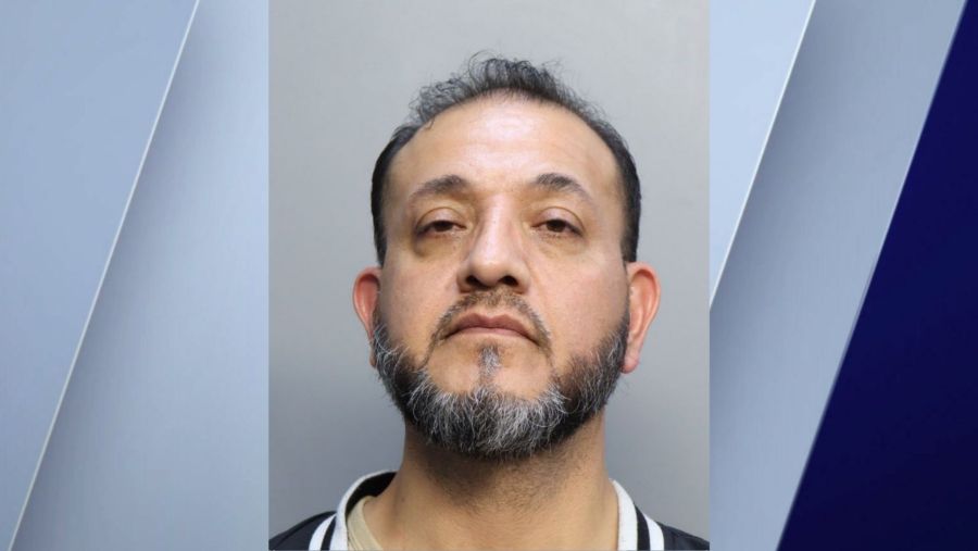 Chicago man charged after choking passenger on O’Hare-bound Frontier ...