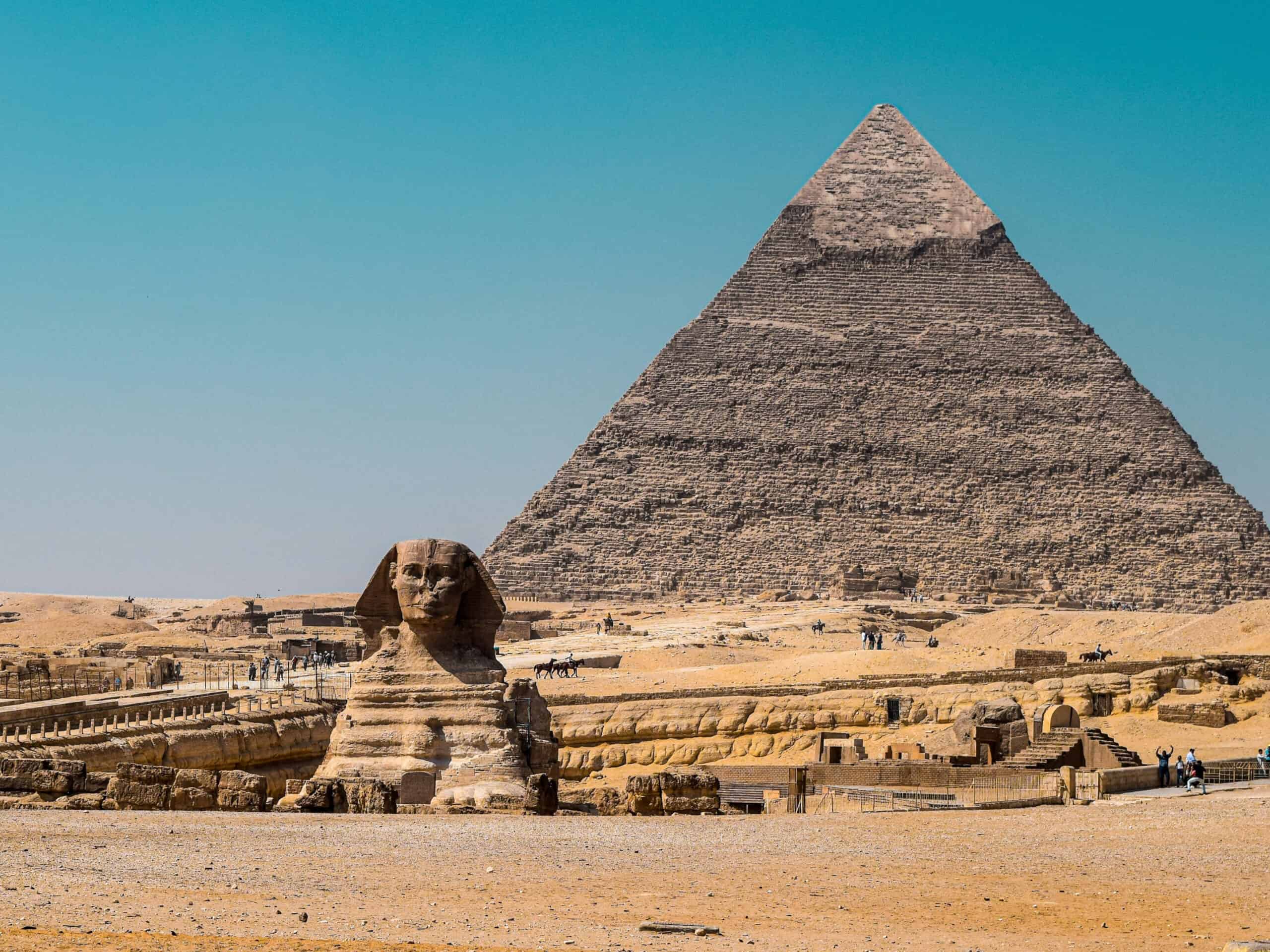 Scientists believe the Great Pyramid was an alien transmitter
