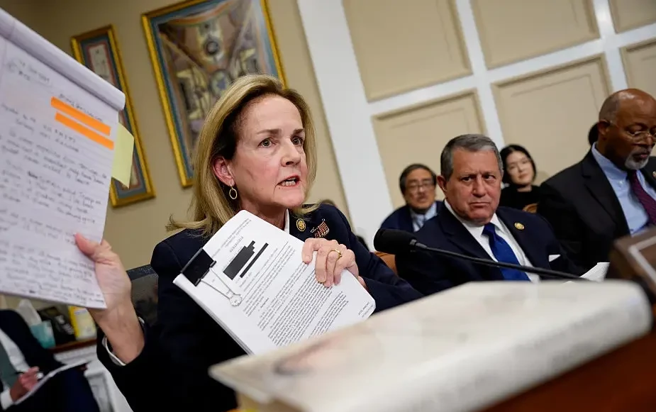 Congress hearing erupts as Dean cut off over Epstein files