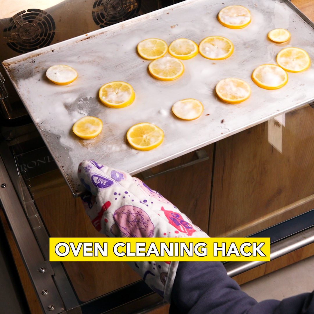 No-stress oven cleaning trick 🧼