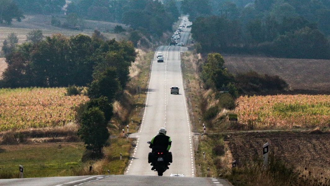 18 dangerous motorcycle habits and how to avoid them