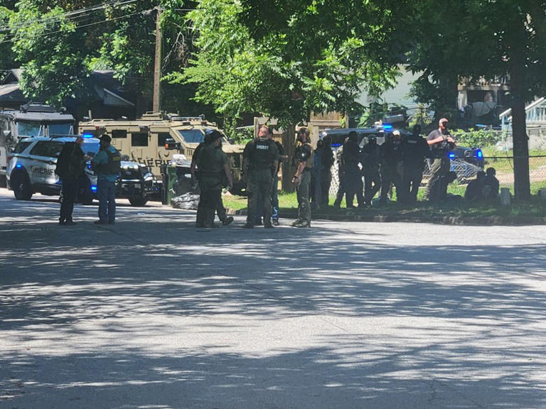 Heavy law enforcement presence near 44th Street and 7th Avenue