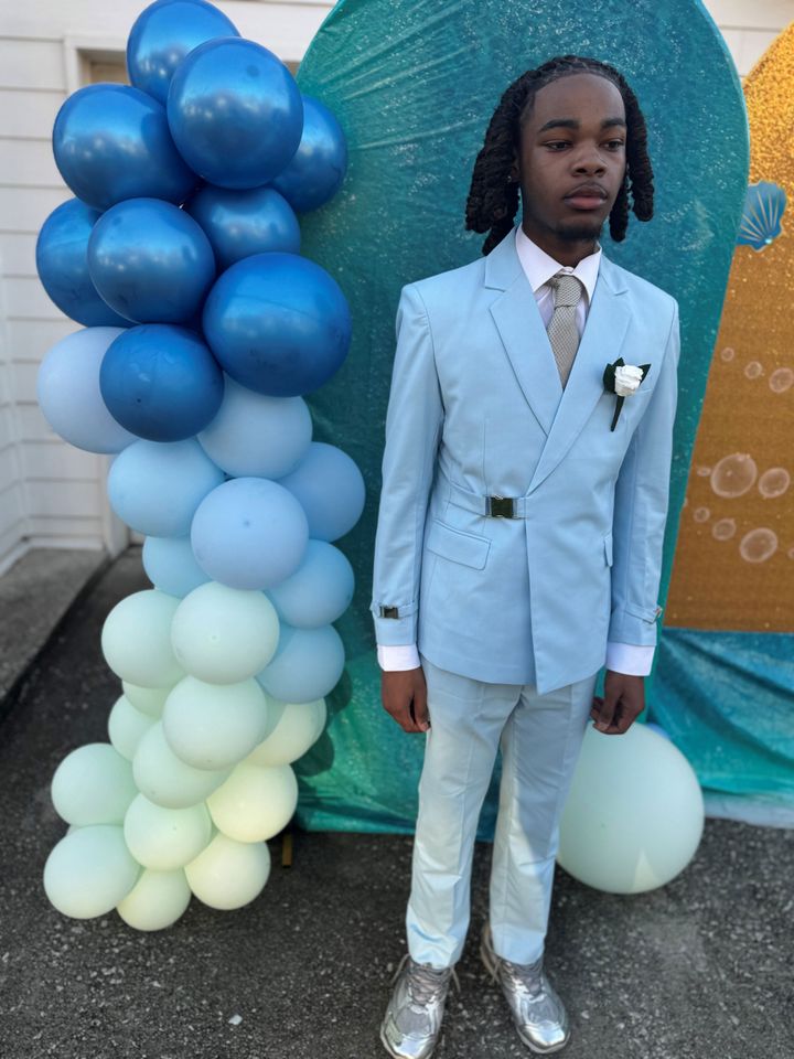 High school senior nearly died in spring break crash. He lost his leg ...