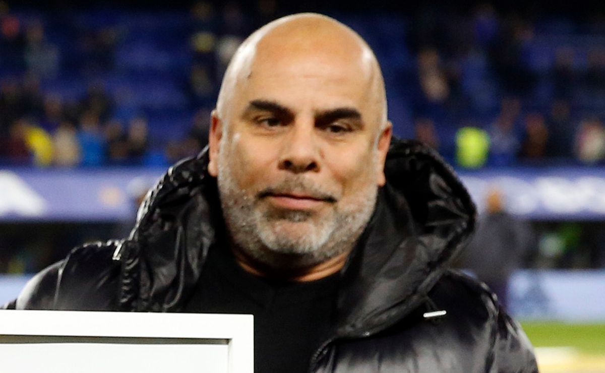 Serna salió a desmentir un rumor sobre la forma de trabajo de Riquelme ...