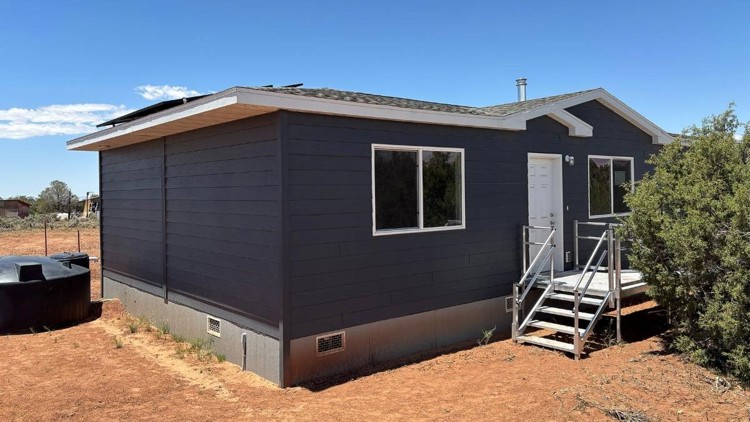 Navajo Nation veterans receive new homes