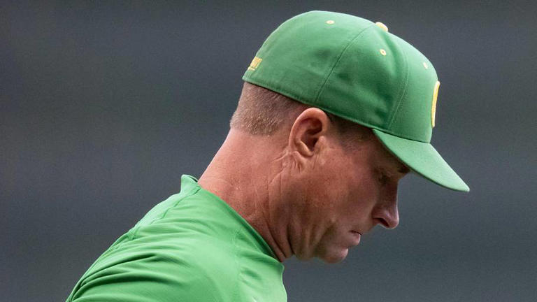 Oregon coach Mark Wasikowski doesn't hold back about Texas' pitchers