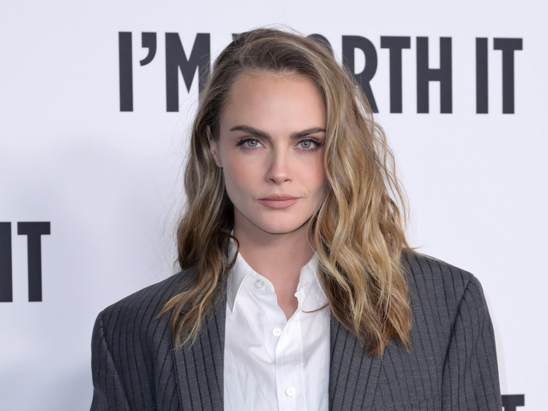 Cara Delevingne says she’s a very proud lesbian despite labels others ...