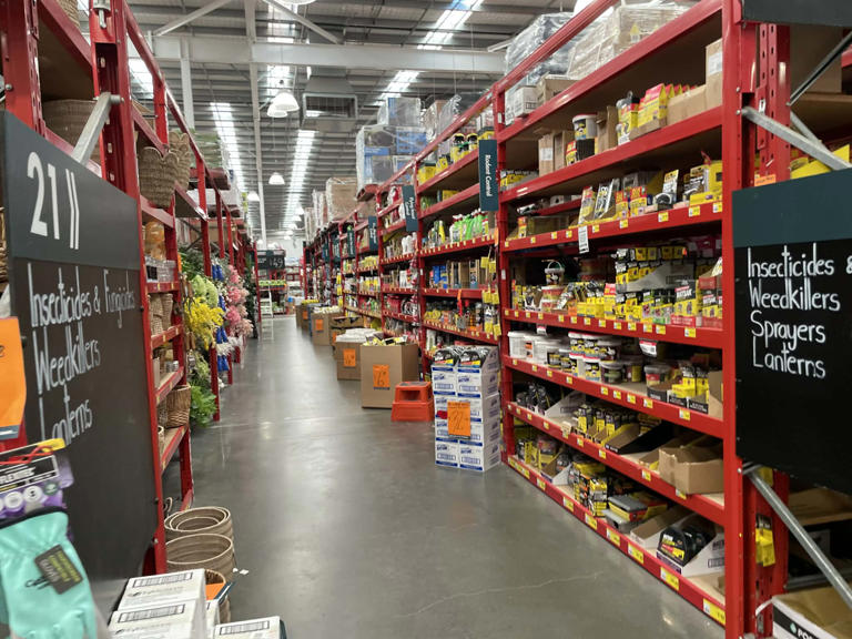 Coles, Woolworths, Aldi, Kmart, BWS and Dan Murphy's opening hours for ...