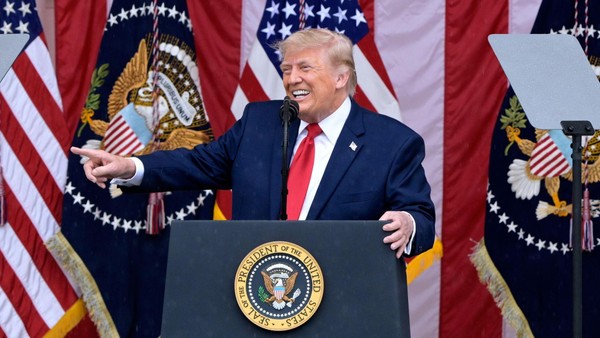 Trump würde Chamenei treffen – obwohl ihm wohl „eine ganze Menge Teile ...