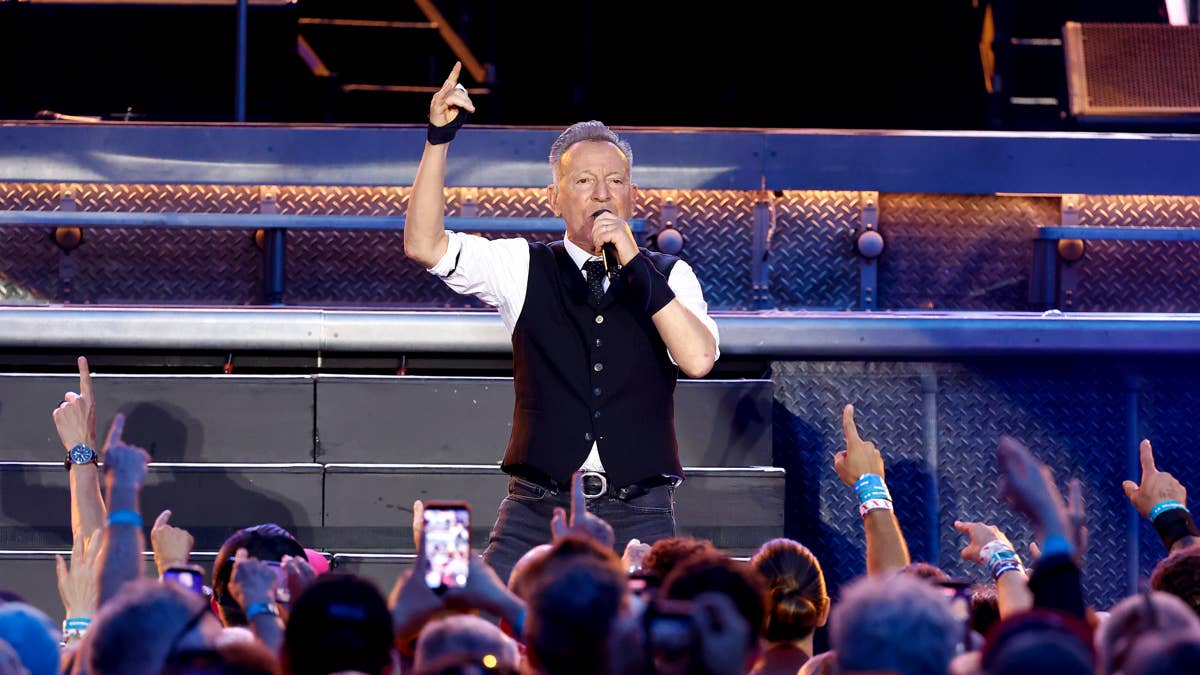 Bruce Springsteen, 76, closes out tour with touching message to fans