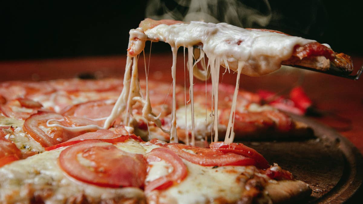 14 regional pizza chains we miss that have disappeared for good