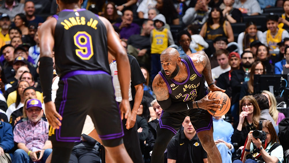 Lonzo Ball doubts LeBron return to Cavs as Lakers eye future