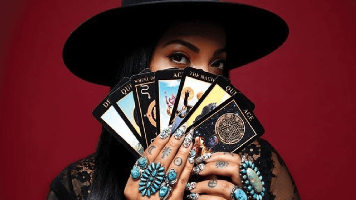4 zodiac signs destined to reconnect with an ex this June