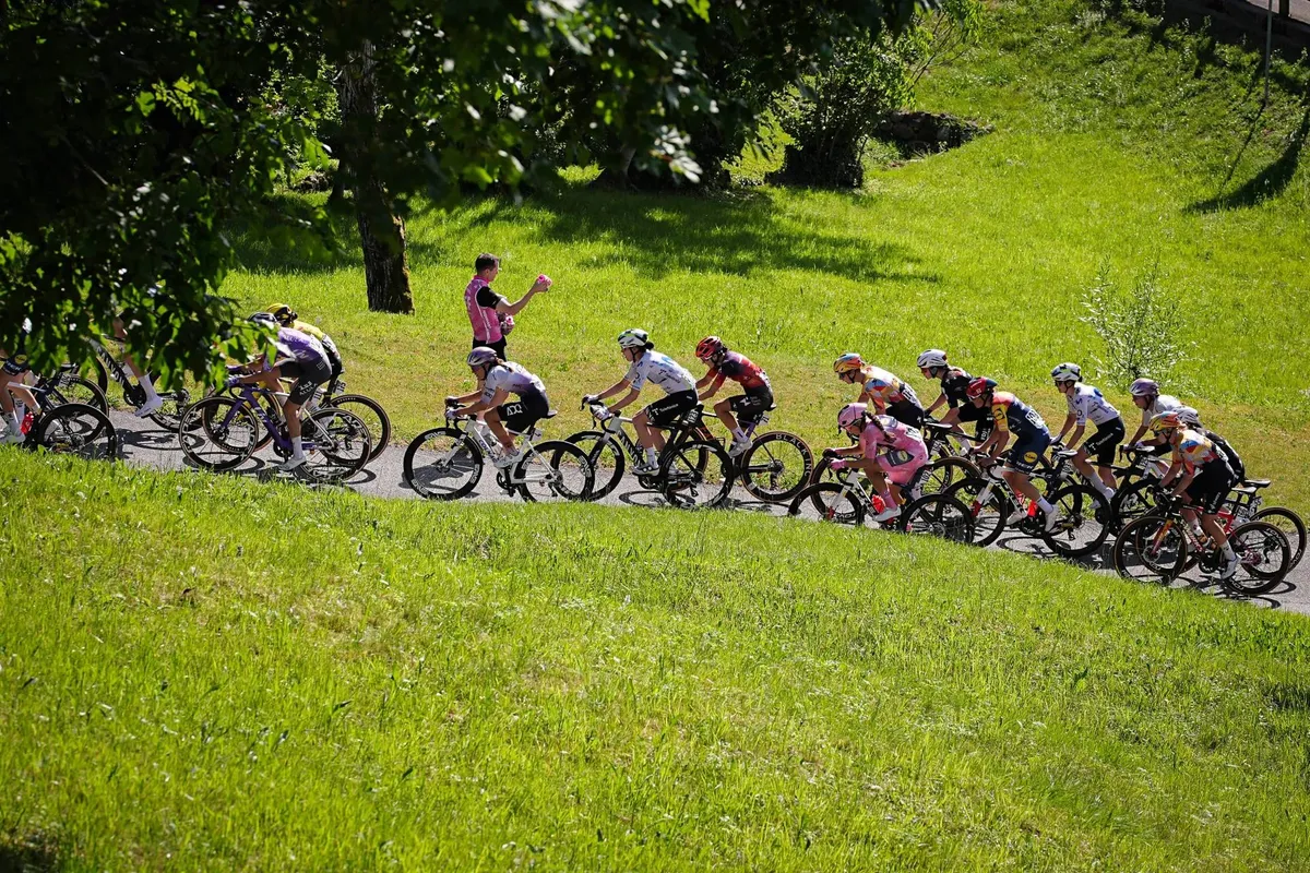 Giro d'Italia Women 2026 start list & drop-outs | Four more riders out ...