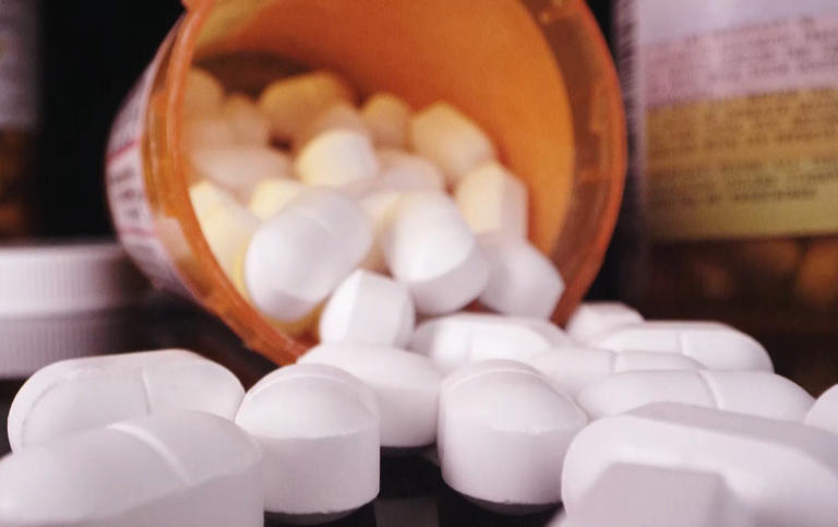 Mesa man charged with manslaughter after deadly fentanyl overdose in ...