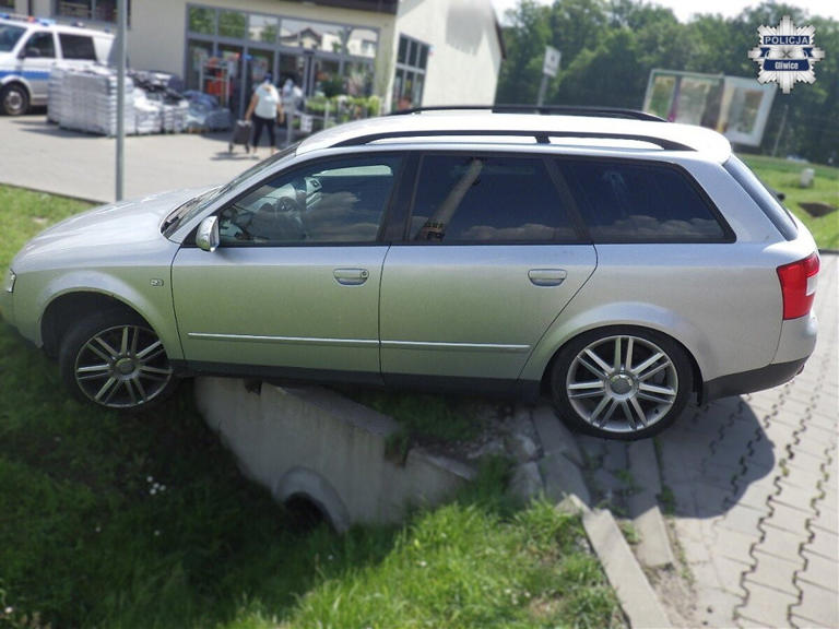 Prawie 3,5 promila i finał w rowie. Świadkowie zatrzymali nietrzeźwego ...
