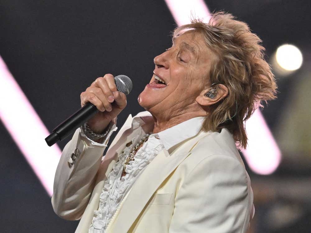 Rod Stewart says 'awful' illness forced him to cancel two Las Vegas shows