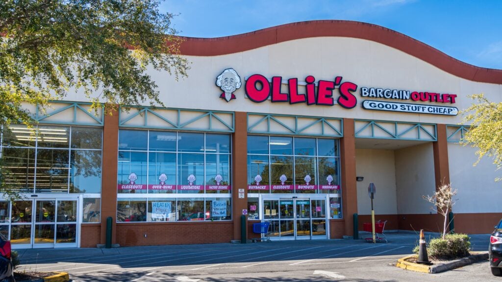 The closeout goldmine: Ollie's Army swells to 17 million members as ...