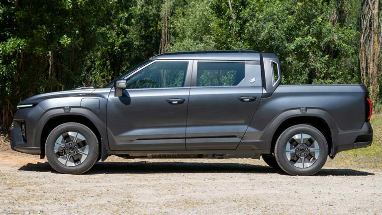 KGM Musso EVX 2026: sorprendidos con este pick-up diferente y barato