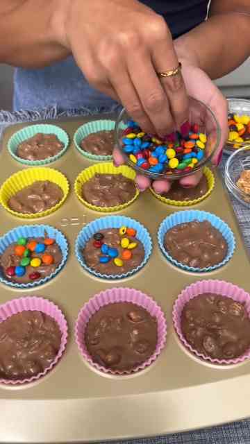 Easy air fryer chocolate cups