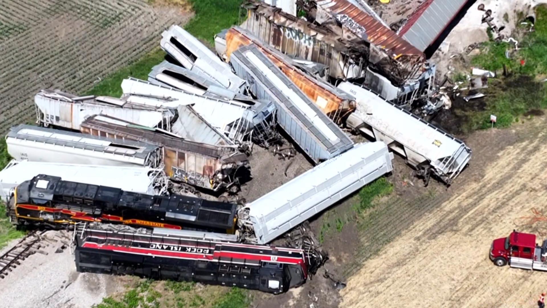 Iowa train derailment | Aerial drone footage