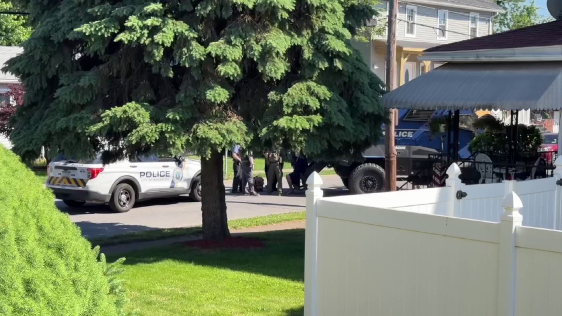 One hurt, one in custody after shooting in Scranton
