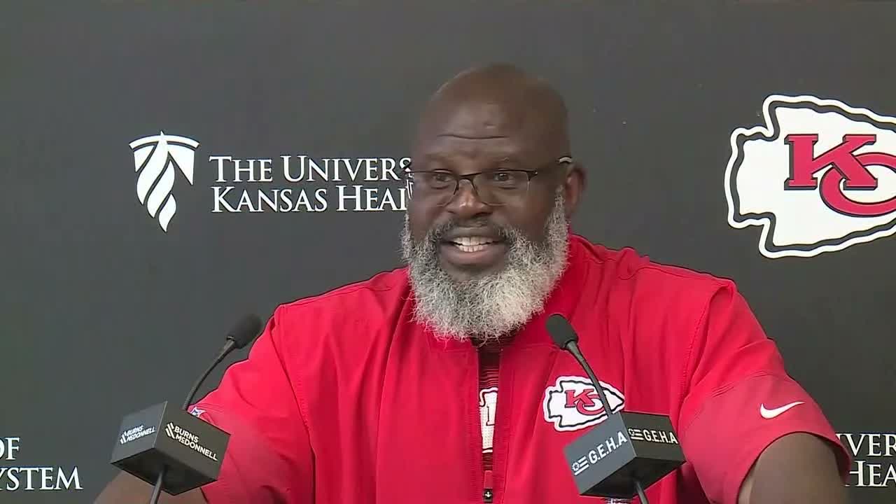 Chiefs OC Eric Bieniemy reflects on past experiences and player development