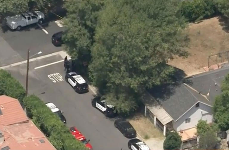 LAPD bomb squad responds to possible explosive found in San Fernando ...