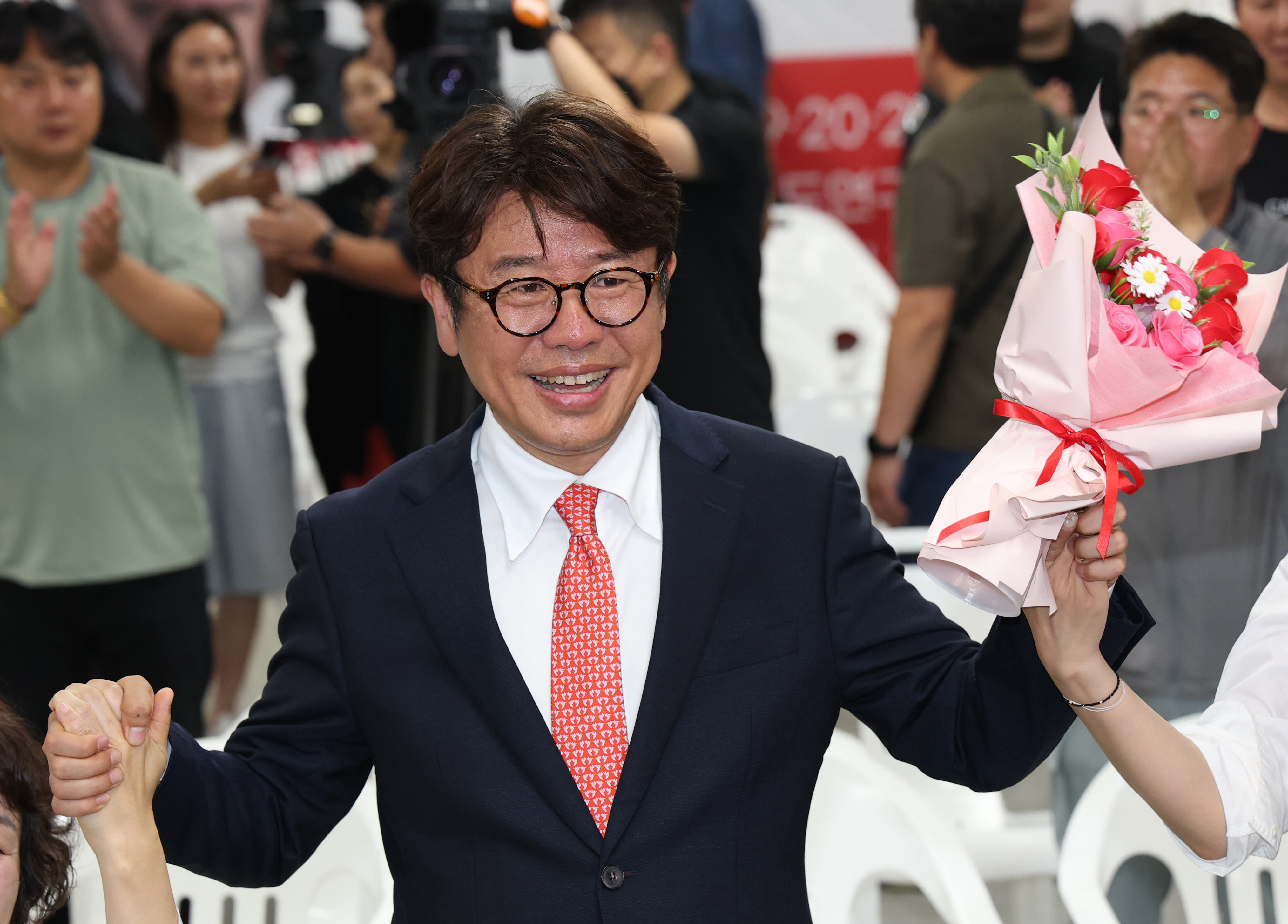 Independent Han Dong-hoon wins Busan by-election
