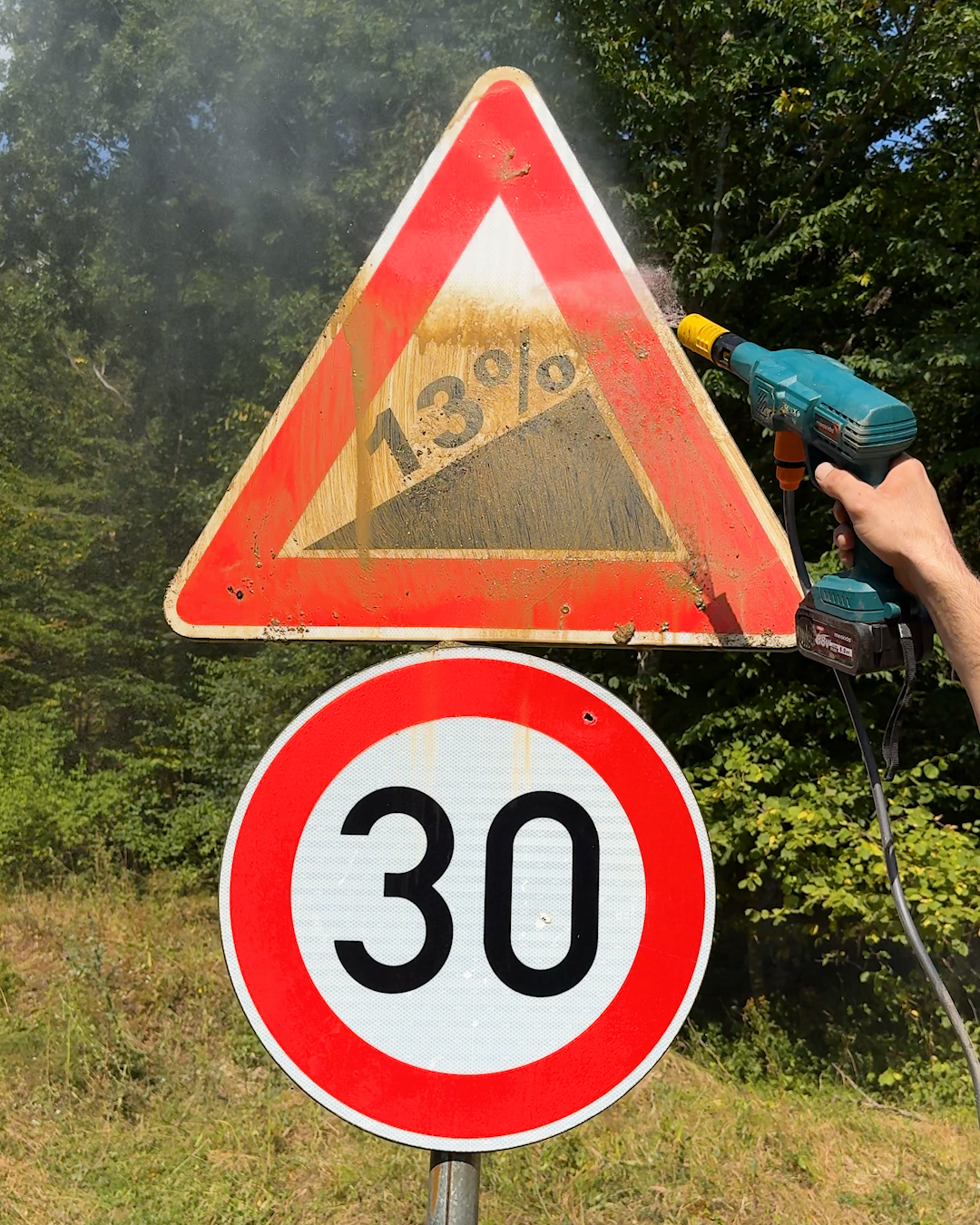 You won't believe how clean these signs get! 🛑🧼