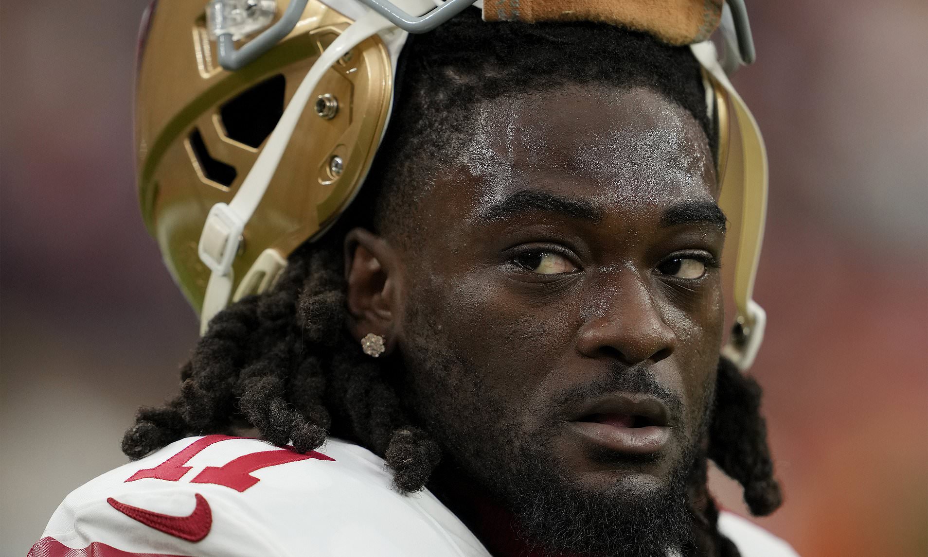 Warrant issued for NFL star's arrest on speeding charges weeks after he ...