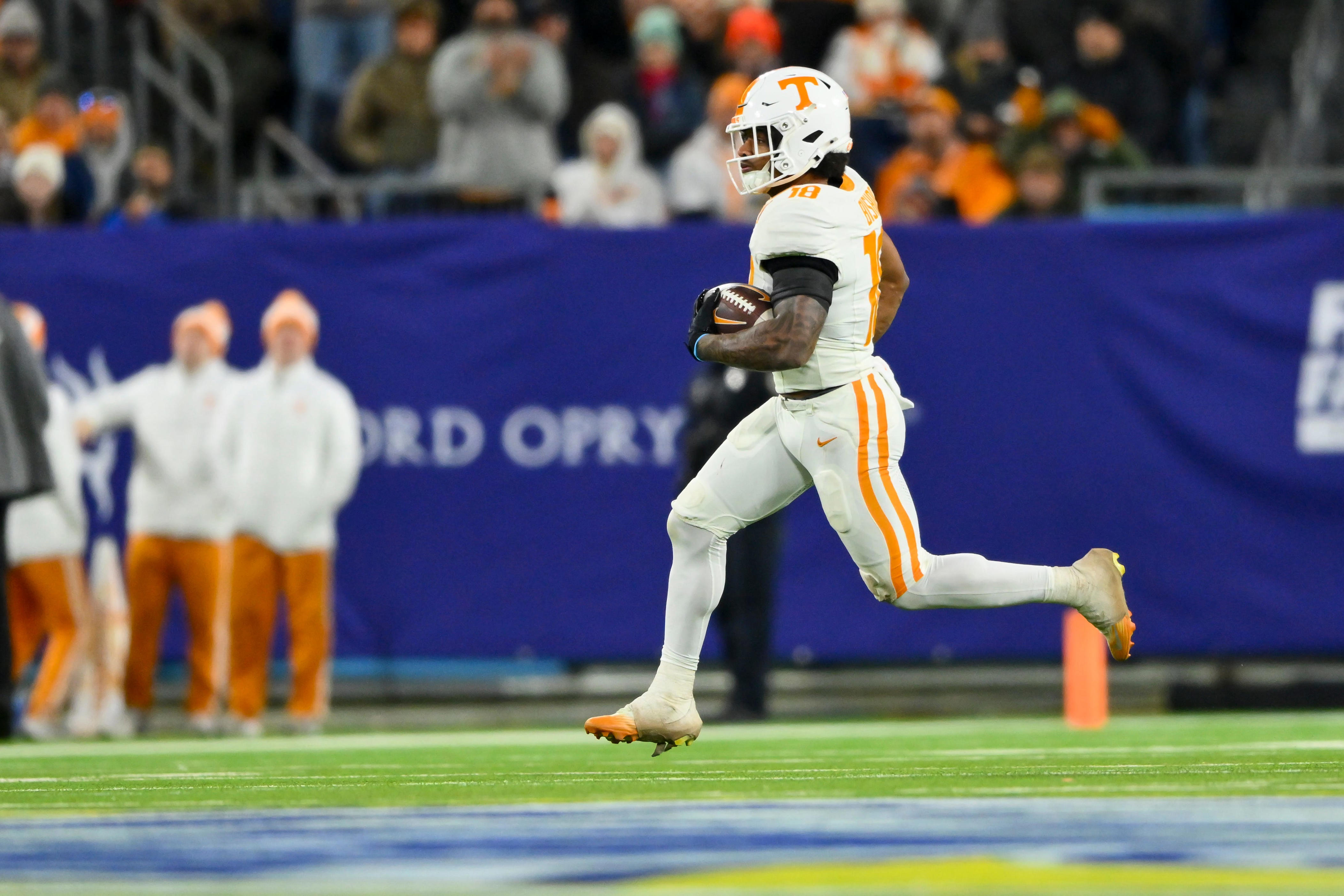 2027 NFL draft summer scouting report: DeSean Bishop, RB, Tennessee
