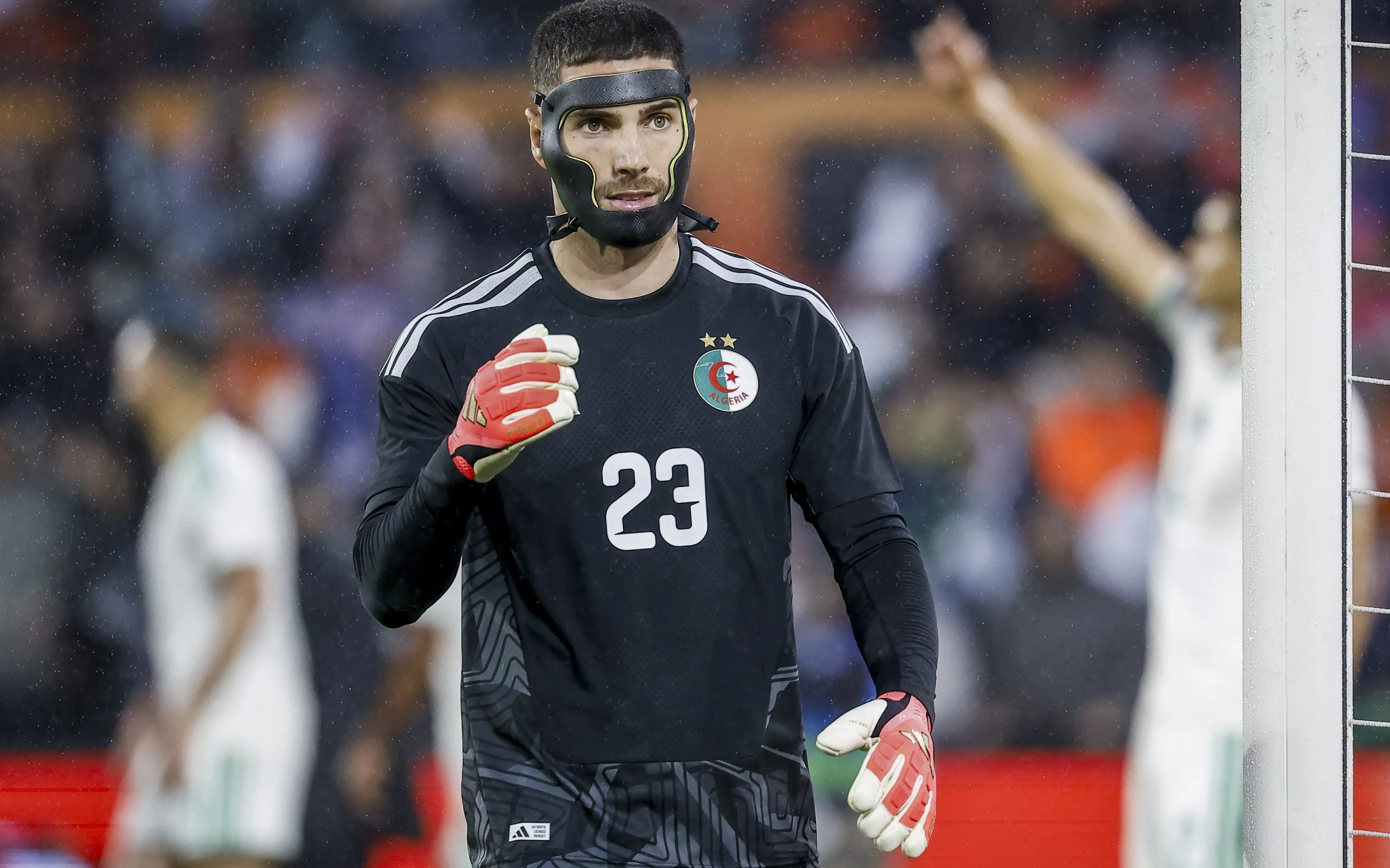 Algérie : Luca Zidane héros masqué, Hadj Moussa comme Robben… Un coup ...